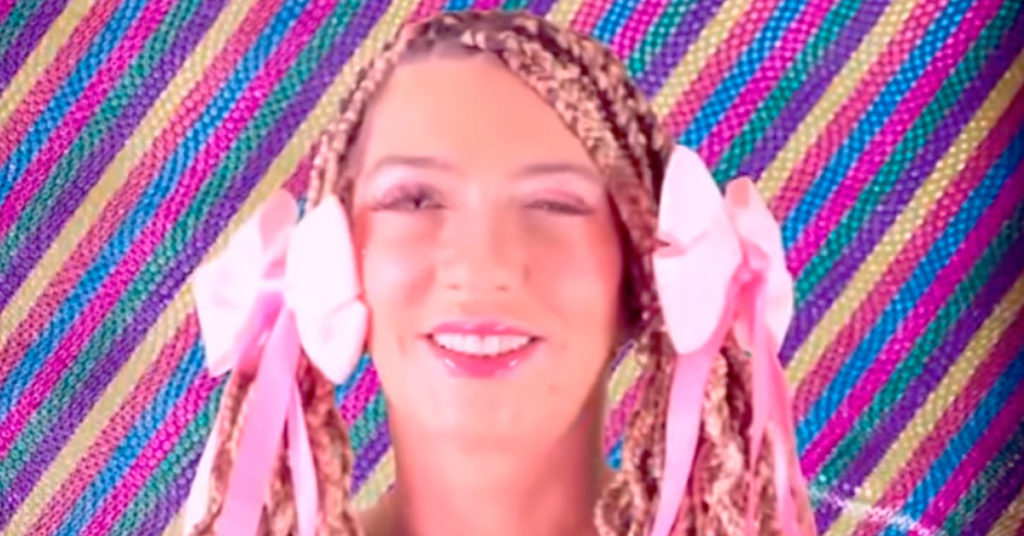 Maria Leal está a ser ARRASADA "Pára de fazer música"