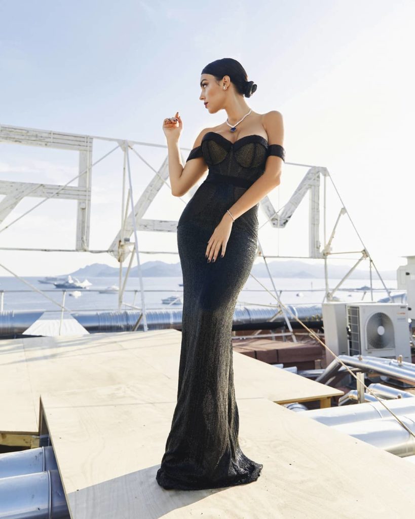 Georgina Rodriguez: Quanto custa o colar que usou em Cannes?