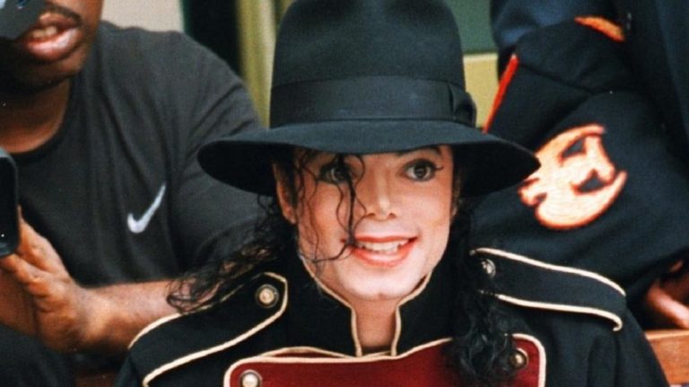 Divulgadas fotos do quarto onde morreu Michael Jackson