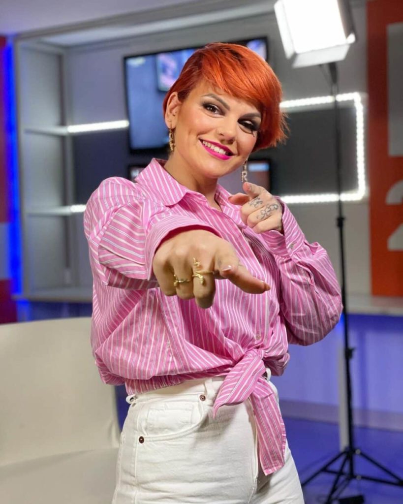 Fanny Rodrigues faz mudança de visual