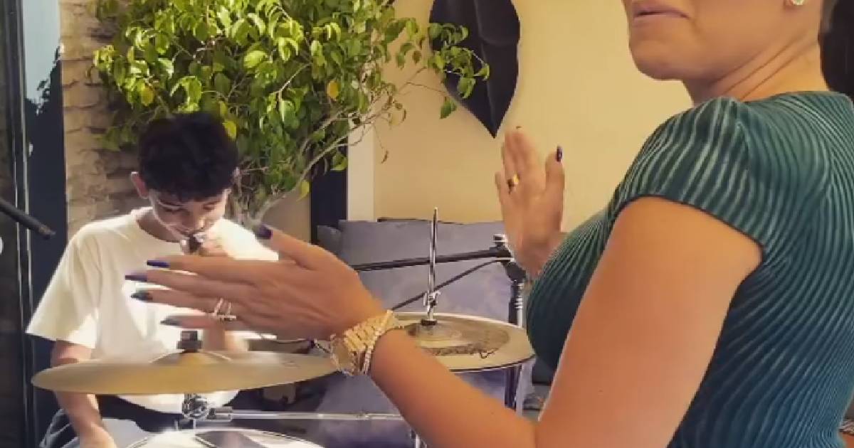 Georgina mostra "rapper" de Cristianinho em Sevilha: “Vamooooos Portugal…”