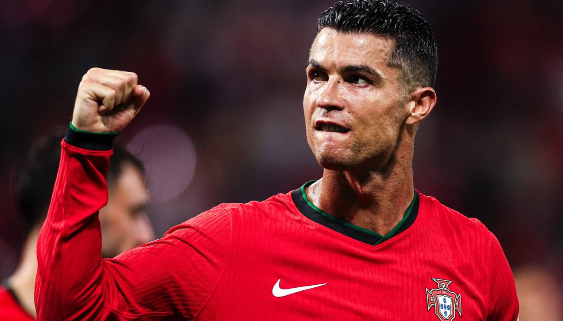 'Ora dá cá um, e a seguir dá outro'. Cristiano Ronaldo com mais ...