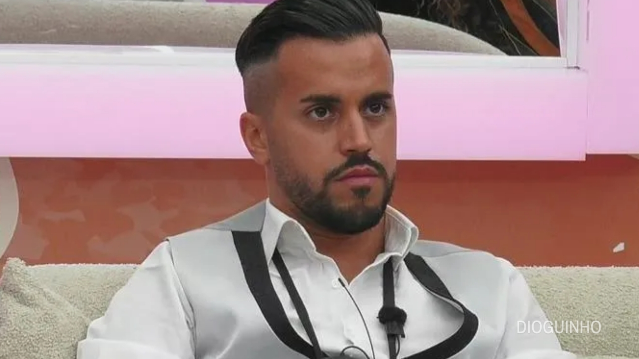 Cadeira Quente: Cobarde, ordinário e asqueroso? Pedro Jorge novamente apelidado mas com saiu bem ...