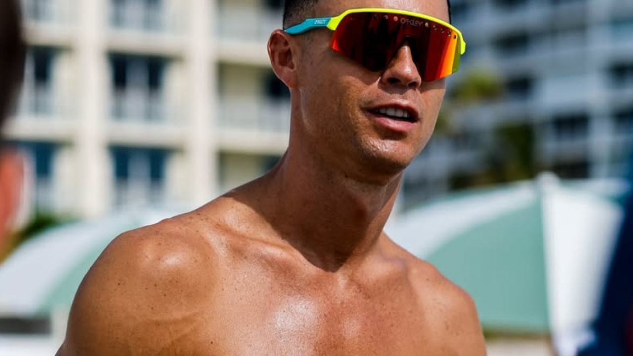 Aos 41 anos, Cristiano Ronaldo exibe forma física impressionante na ...